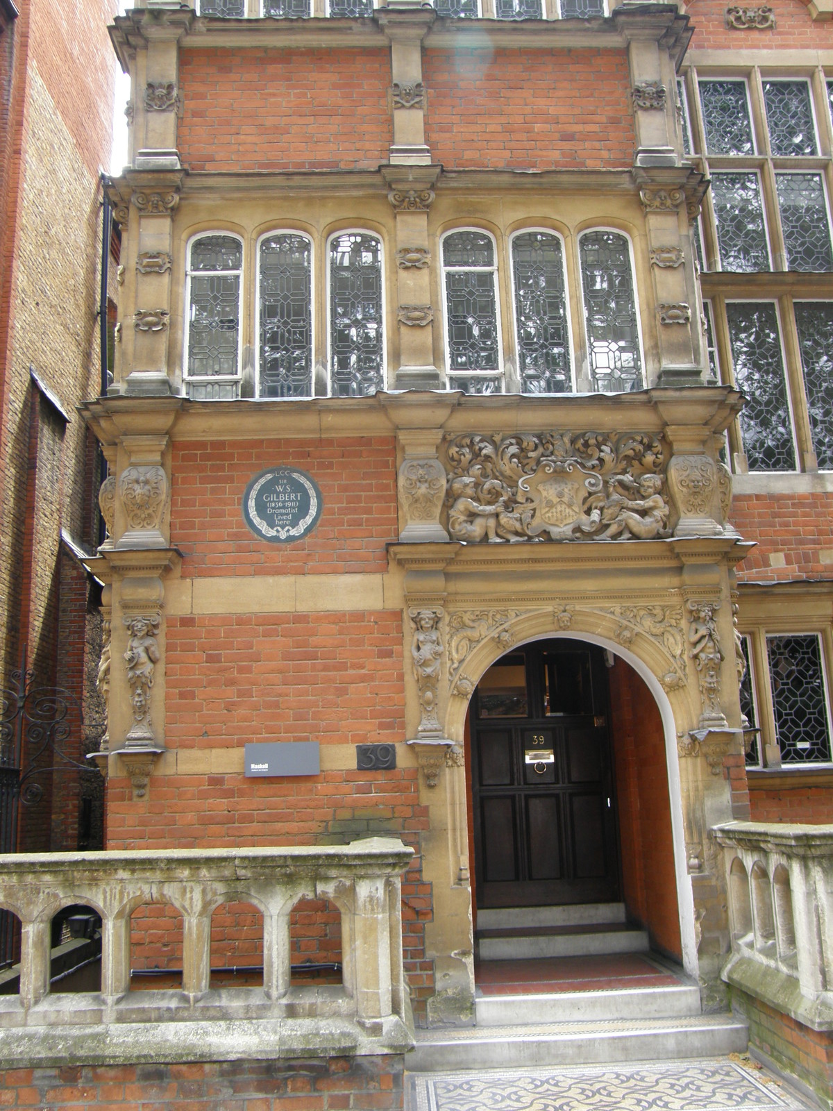 WS Gilbert's house at 39 Harrington Gardens - A Picture from Turnham ...