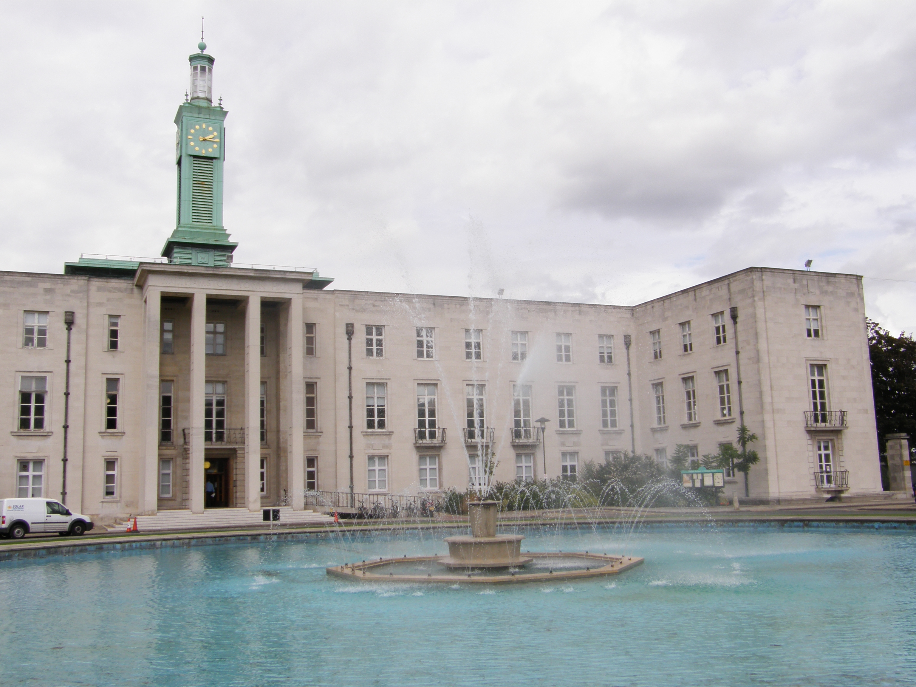 Waltham Forest Town Hall - A Picture from King's Cross St Pancras to ...